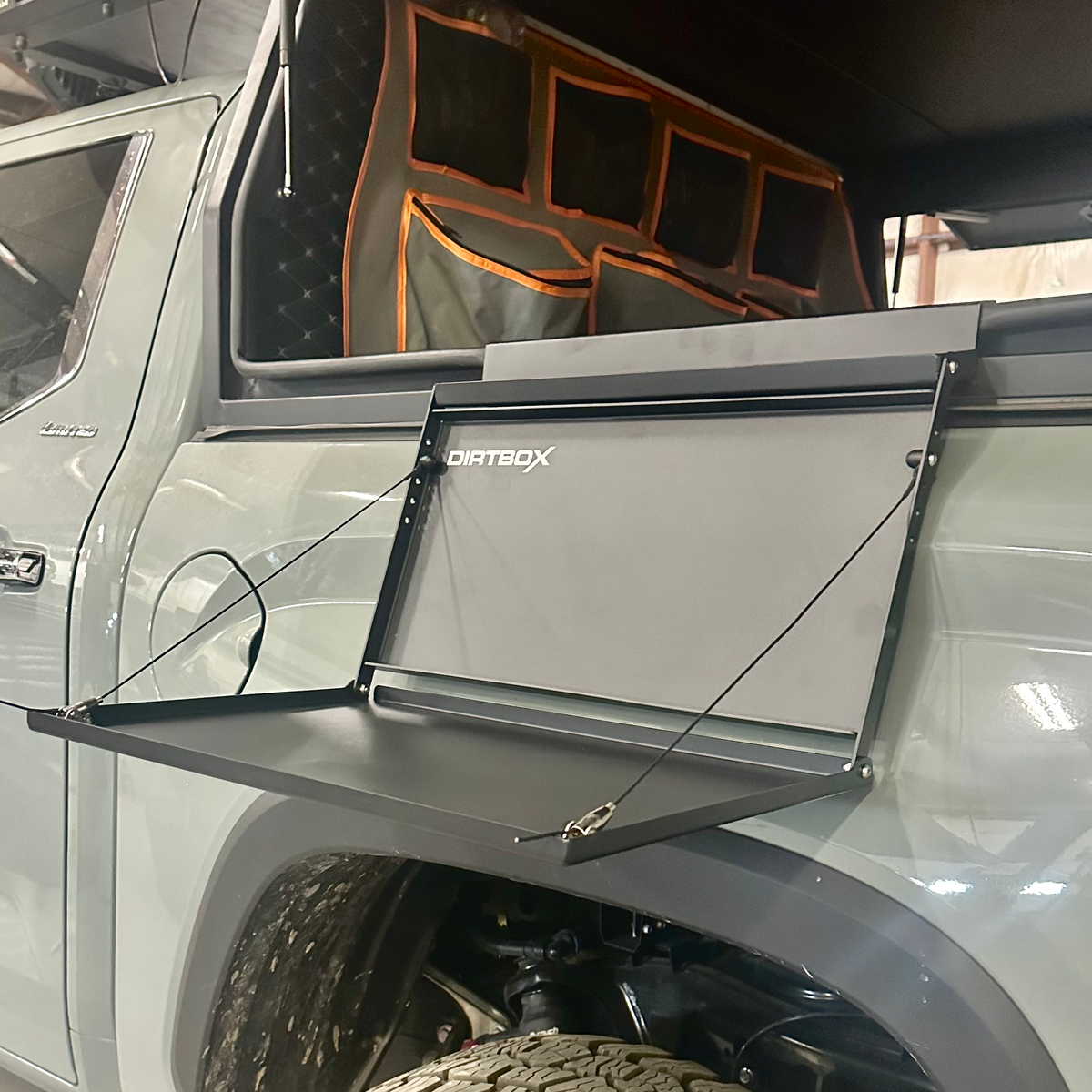 Hitch Hiker Folding Table | Dirtbox Overland